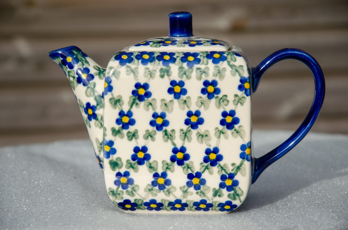Andy Cube Teapot - Polkadot Lane